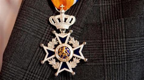 Wouter Van Gils 68 Krijgt Ridder Onderscheiding Foto Ad Nl