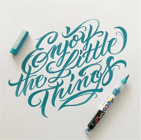 Types Of Calligraphy Pens That Artists Should Know