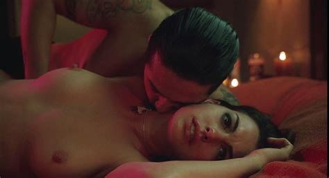 Anne Hathway Sex Scene In Havoc The Fappening