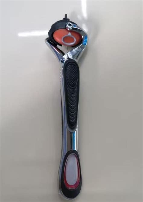 Бритвенный станок Fusion купить на OZON по низкой цене (1971135633)