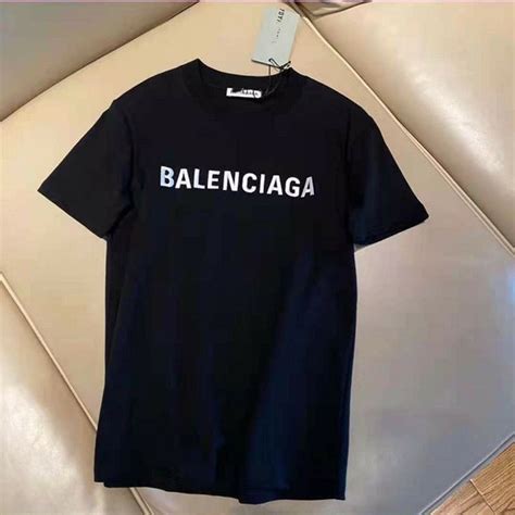 Футболка Balenciaga, размер 44, цвет черный, 棉花 - купить по выгодной ...