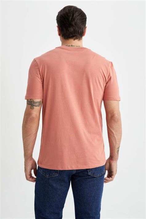 برتقالي رجالي تي شيرت بيزك قصة عادية وياقة مستديرة 2702836 Defacto