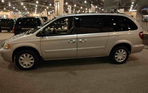 2006 Chrysler Town And Country