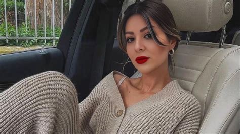 خیابون گردی منچستر با ترانه عکس تو با صدای زیبای هایده 🎧 عکستوهایده