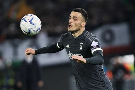 Kostic Più 10 Milioni In Cambio Di Una Stella Della Lazio Follia Juve