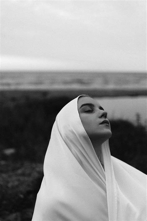 Девушка в платке Photo Sessions Instagram Photo Instagram