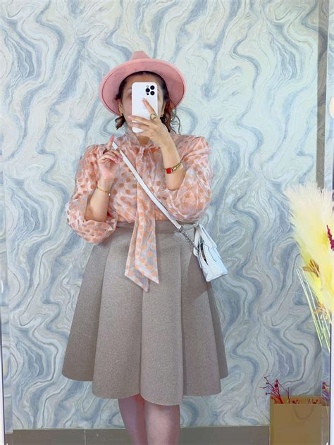 شومیز توپ توپی پنککی کمربند دار فروشگاه میکا استایل