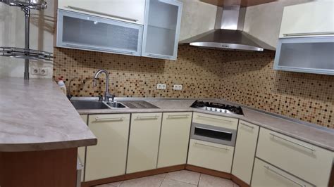 Кухня с строенной техникой