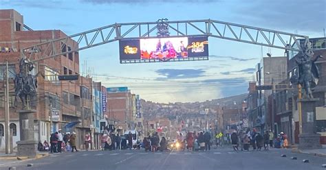 Puno Protestas Y Bloqueo De Carreteras Mientras Dieron El último Adiós