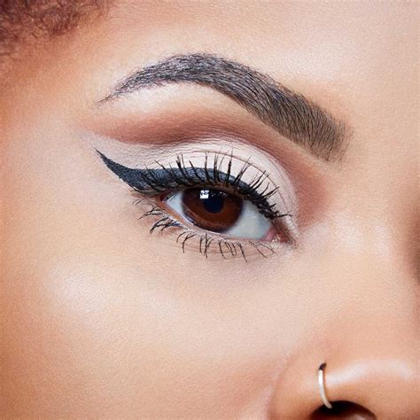 Crease Là Gì Ý Nghĩa Ví Dụ Câu Và Cách Sử Dụng Từ Crease Trong Tiếng Anh