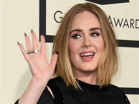 Adele Took Her Son To Disneyland Dressed As A Disney Princess National Post