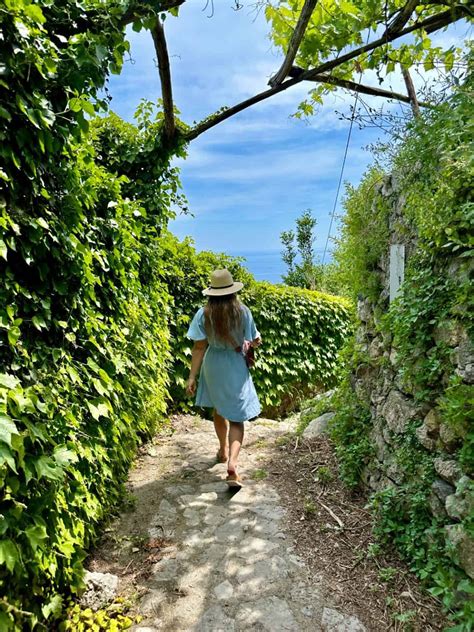 What To Know For The Stunning Ravello To Amalfi Hike