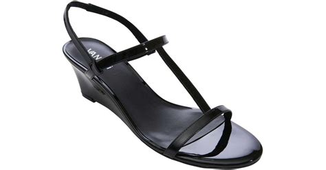 Vaneli Mohan In Black Lyst