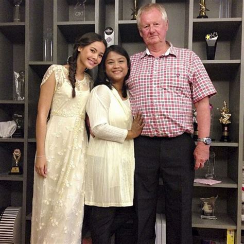 Yaya Urassaya Father