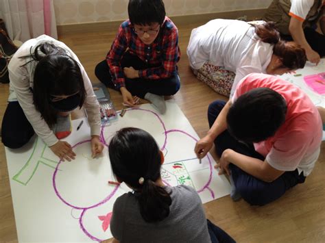 가족과 함께하는 미술 심리치료 운영