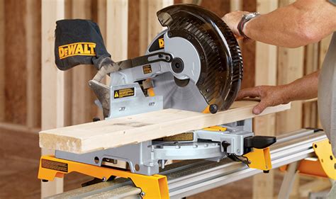 Торцевые пилы DEWALT