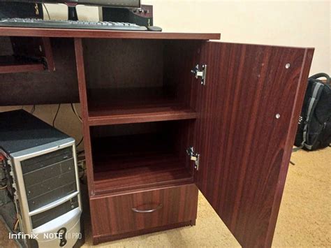 Продам компютерний стіл 1 000 грн Інші товари для дому Київ на Olx