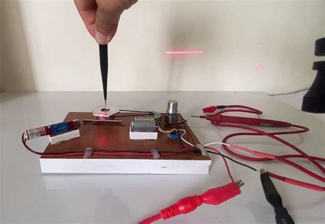 Audio Visualizer Oscilloscope From A Laser Pointer Hackerdiy Diy