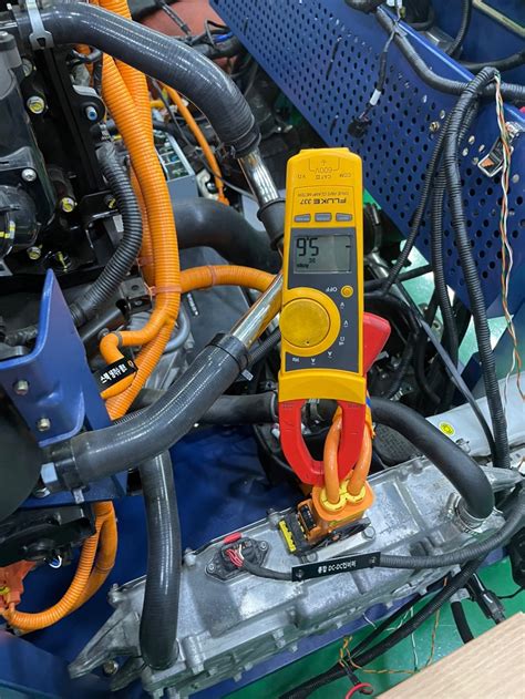 폐차된 넥쏘로 발전기를 넥쏘폐차 폐차 수소발전기 이동식전기차충전기 Goodbyecar 폐차신청