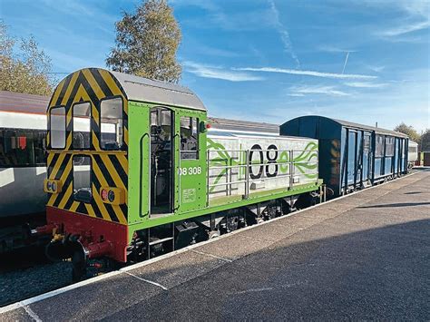 A Closer Look At A Battery Powered Class 08 Prototype Rail Express