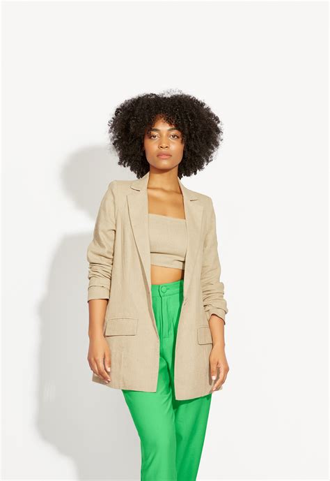 Blazer Maui Natural Leticia Michels