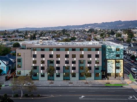 Arthaus 820 820 W Macarthur Blvd Oakland Ca 1 Units Available Zillow