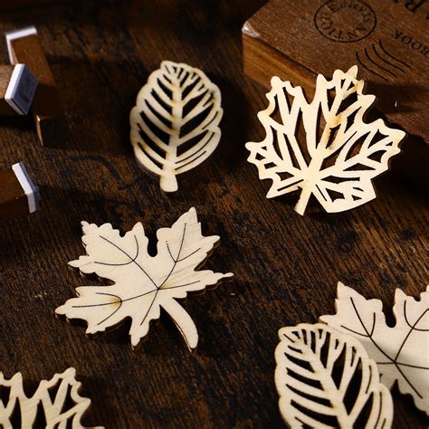 Veneers Slices Amosfun 40pcs Wooden Maple Leaves Cutout Wood Slices