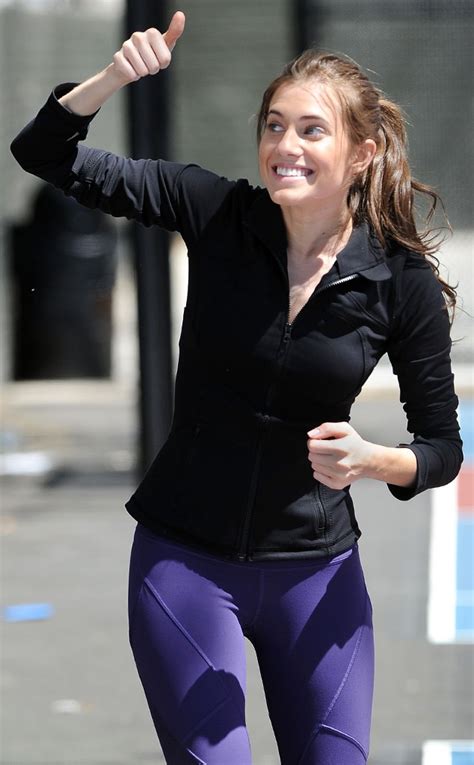 Allison Williams From The Big Picture Today S Hot Photos E News