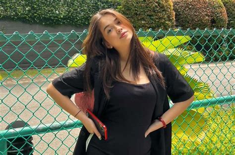 Rebecca Klopper 11 Menit, Pakar Telematika: Bukan Mirip, Mela... - GenPI.co SULTRA