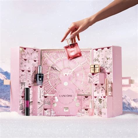 Julia Roberts Brings Magic To Lancômes Holiday 2025 Ad