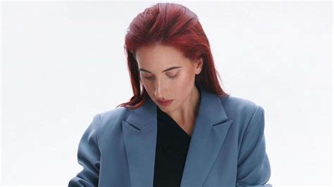 Євгенія Емеральд розповіла про конфлікт з охоронцем відео й деталі Showbiz