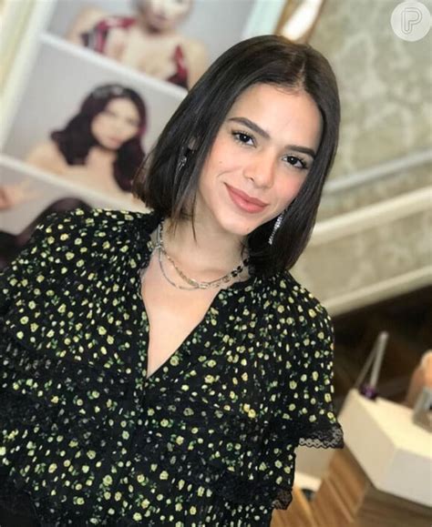 Bruna Marquezine Preenche Cabelo Com Técnica De Mega Hair Fios