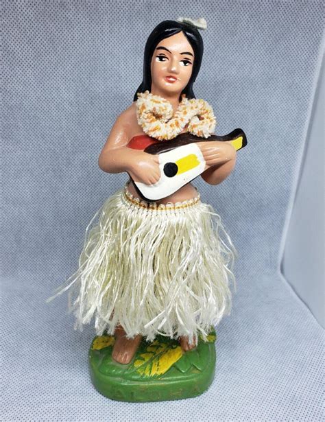 Vintage Chalkware Hawaiian Hula Girl Nodder Dashboard Dancer Retro