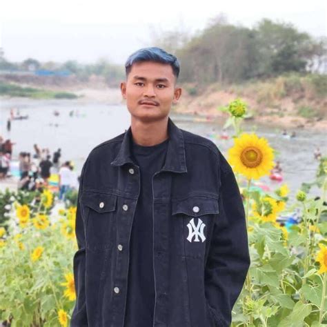 မဲဆောက်တွင် လက်နက်အရောင်းအဝယ်လုပ်သူ မြန်မာ ၂ ဦးကို ဖမ်းဆီးစဉ် ပစ်ခတ