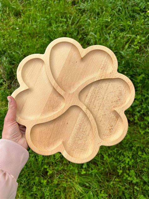 Менажниця деревяна секційна тарілка овальна Бук на 4 секції 30 см 1055735 — купити на Eva Ua