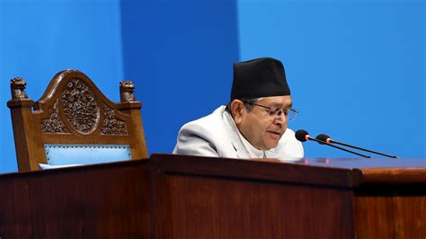 दलका प्रमुख सचेतक र संसदीय समितिका सभापतिसँग छलफल गर्दै सभामुख