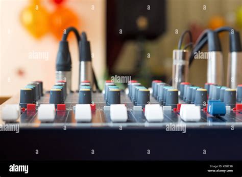 Analog Mixer Hi Res Stock Photography And Images Alamy