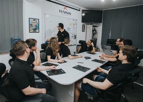 Raisissoftware агенция за разработка на уеб платформи