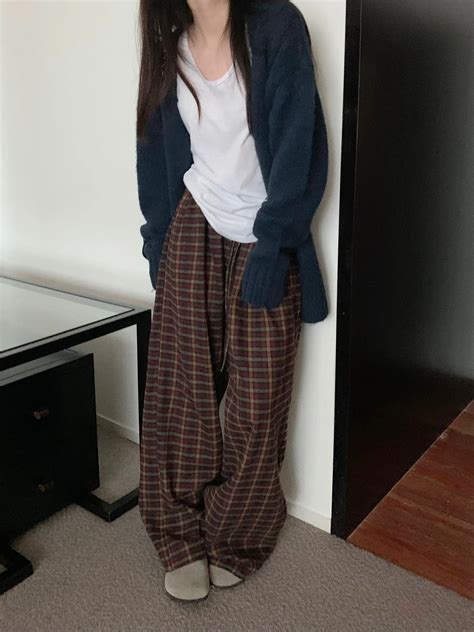 2023 가을과 겨울 새로운 탄성 높은 허리 드레이프 캐주얼 바지 여성 넓은 다리 격자 무늬 바지 작은 샌딩 걸레 바지 위시버킷