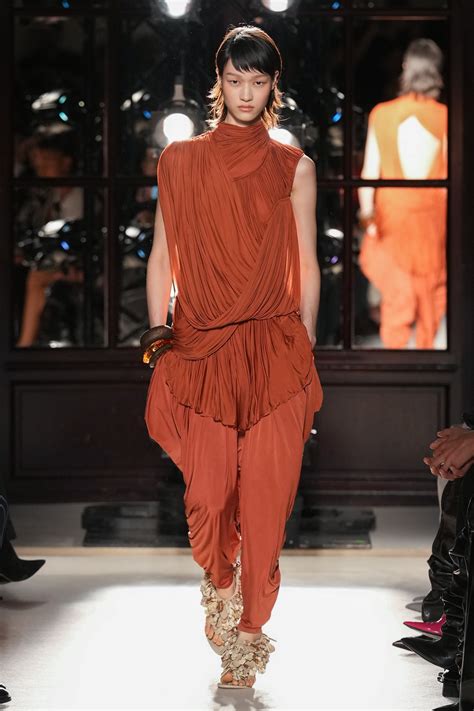 Balmain Paris Verão 2026