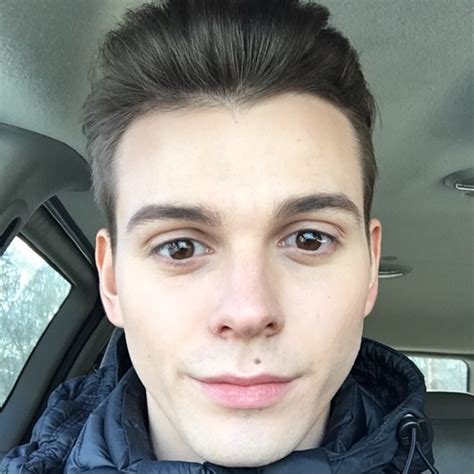 Noah Est Sur Couchsurfing Couchsurfing