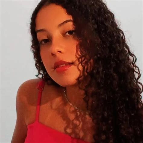 Juliaa Threads Say More