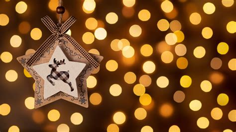 크리스마스 배경 장난감의 형태로 조명과 토이 스타 새 해 배경입니다 0명에 대한 스톡 사진 및 기타 이미지 0명 12월 12월 31일 Istock