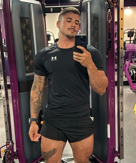 Gym Bro Outfit Ideas Your Gym Crush Will Love