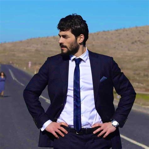 Akin Akinözü Como Miran Aslanbey En Hercai Episodio 1 Cute Actors