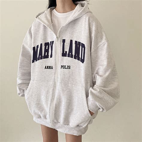 [44 77 3단쭈리] 오버핏 메리 레터링 벌룬 후드 집업 3color 에이블리