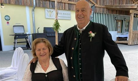 Marianne Und Sepp Maurer Feiern Goldene Hochzeit Und Spenden 7665 Euro