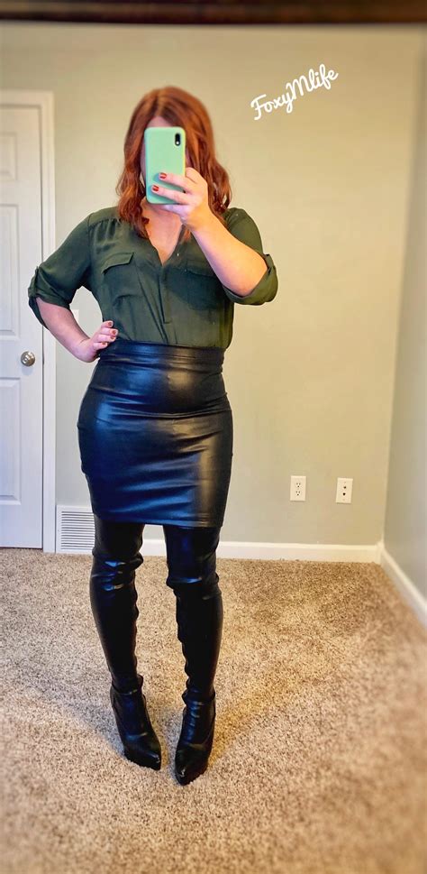 [oc] Shiny Leather Love R Shinyporn