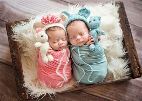 ست‌کردن لباس دوقلویی ژومنت