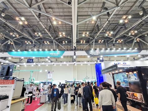 Butech 2023 우진플라임 독자기술 Super Form의 친환경 사출기 선보여 전체 플라스틱산업